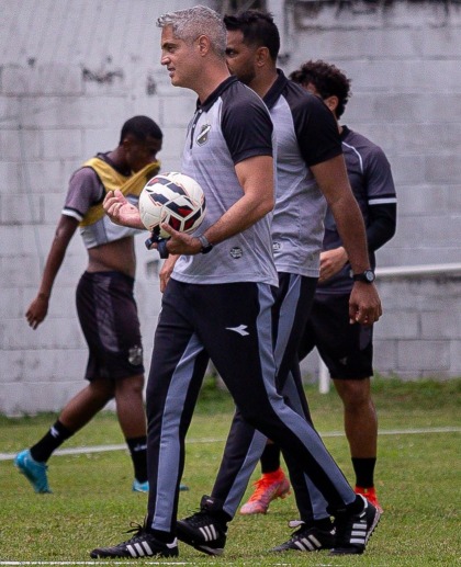 Curtinhas: "cego em tiroteio", Matheus Rocha, quinto ala, opção de ...